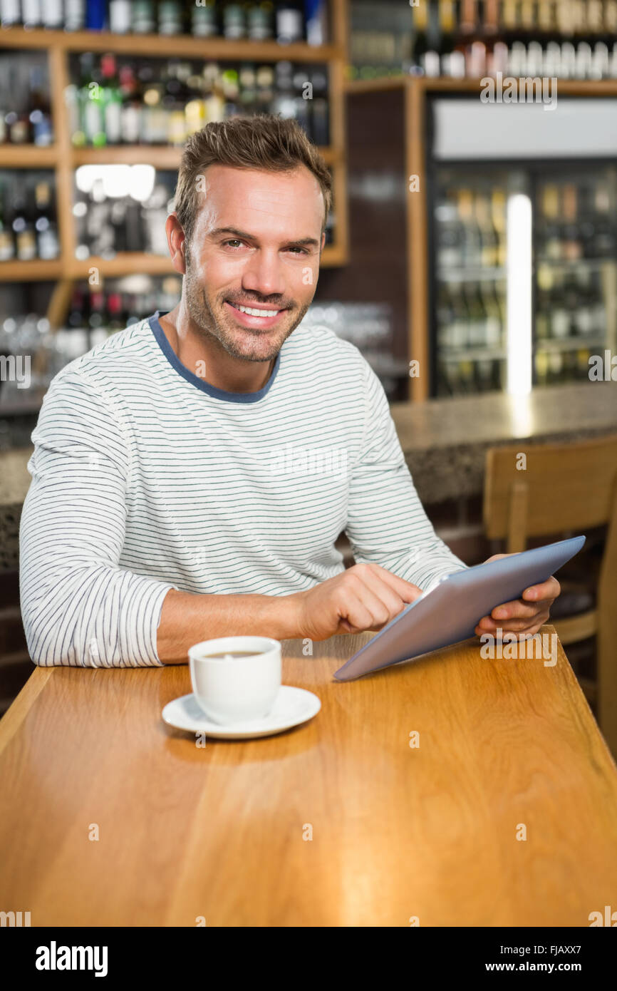 Man at dark computer hi-res stock photography and images - Alamy