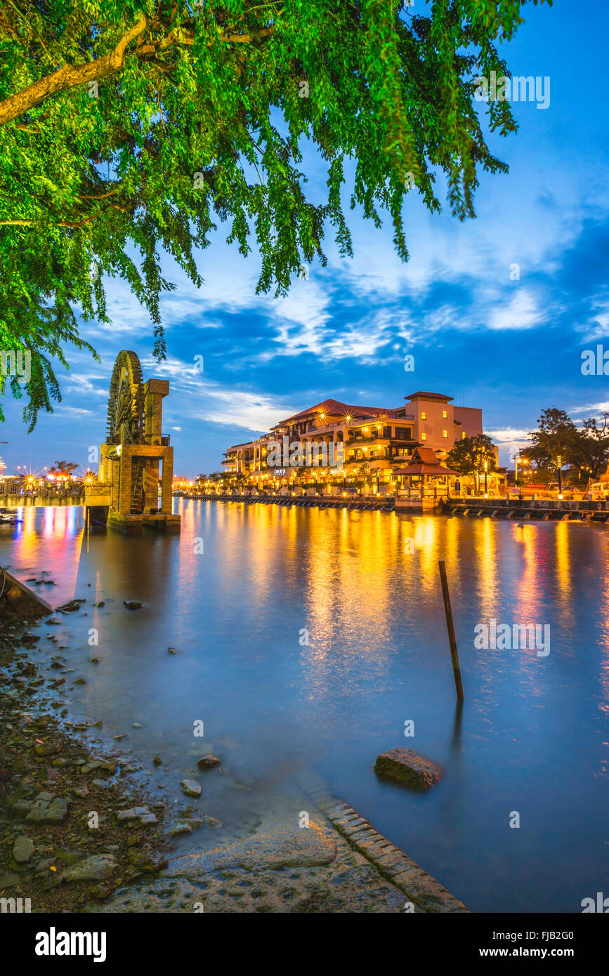Melaka River at night Stock Photo - Alamy