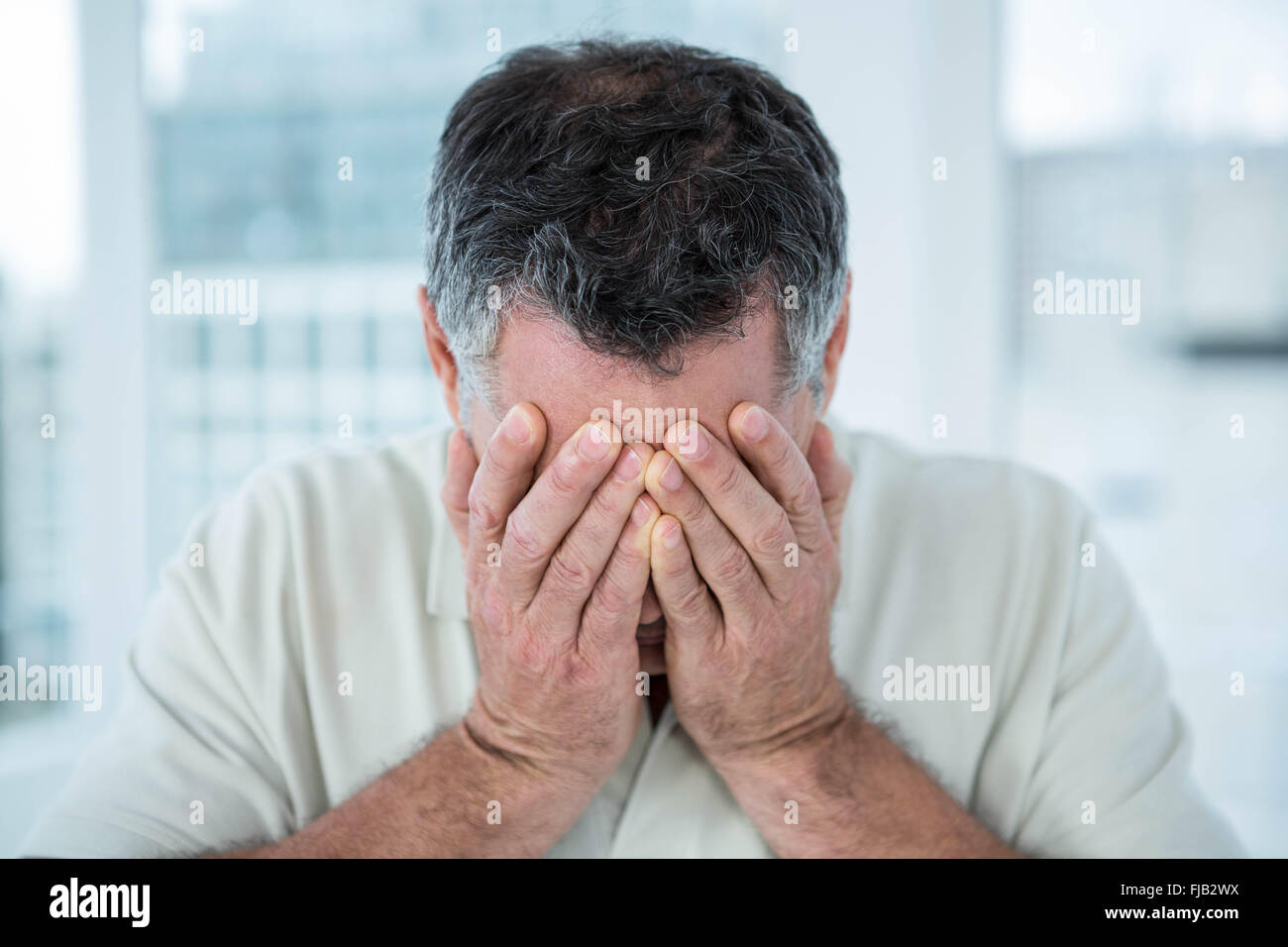 Distressed man hi-res stock photography and images - Alamy