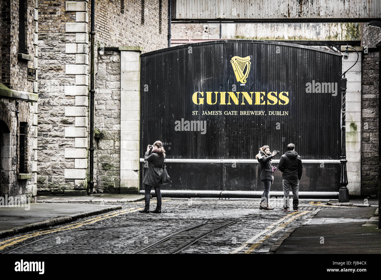 Guinness gates hi-res stock photography and images - Alamy