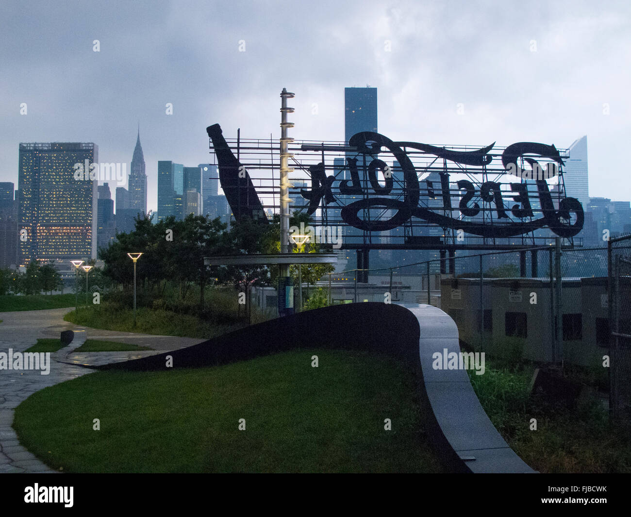 Pepsi Cola sign Gantry Plaza State Park Long Island City NYC Stock ...