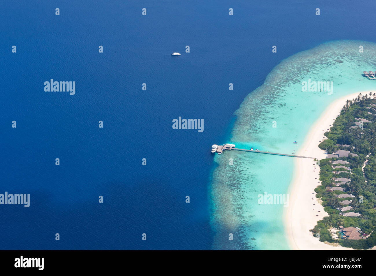 Aerial view of Maldives island Stock Photo - Alamy