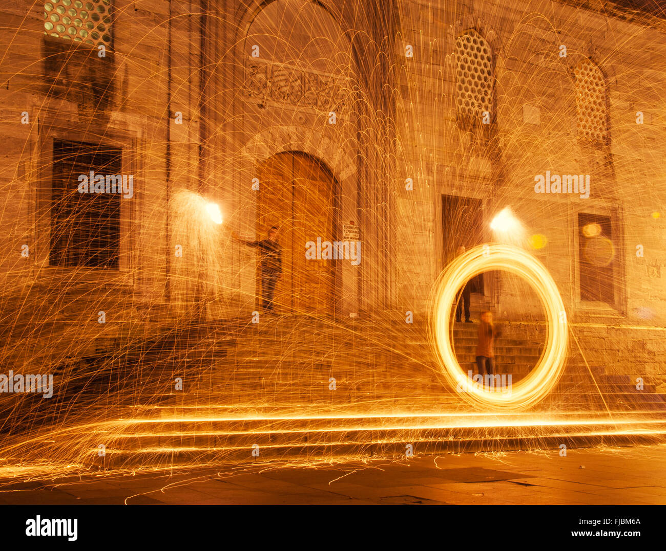 Fire circle hi-res stock photography and images - Alamy