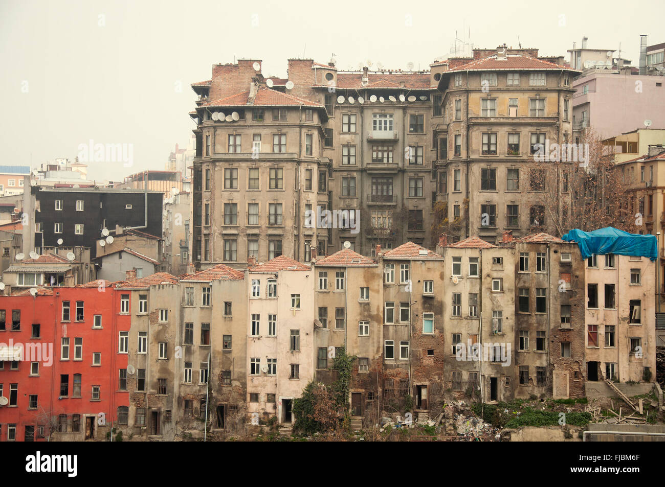 Old istanbul houses hi-res stock photography and images - Alamy