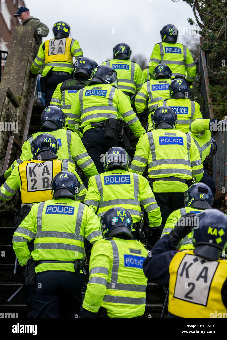 Kent riot police hi-res stock photography and images - Alamy