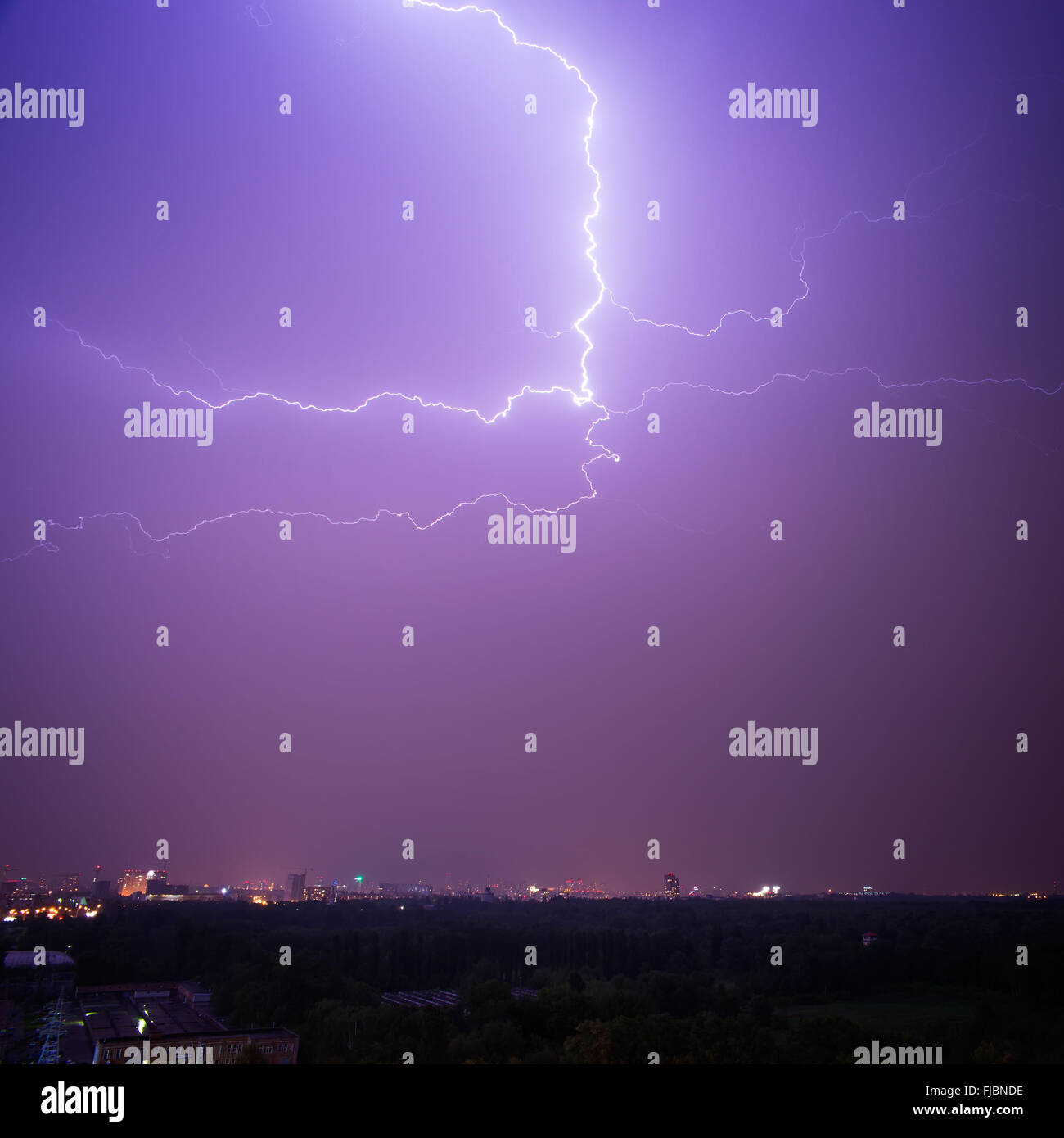 Lightning landscapes hi-res stock photography and images - Alamy