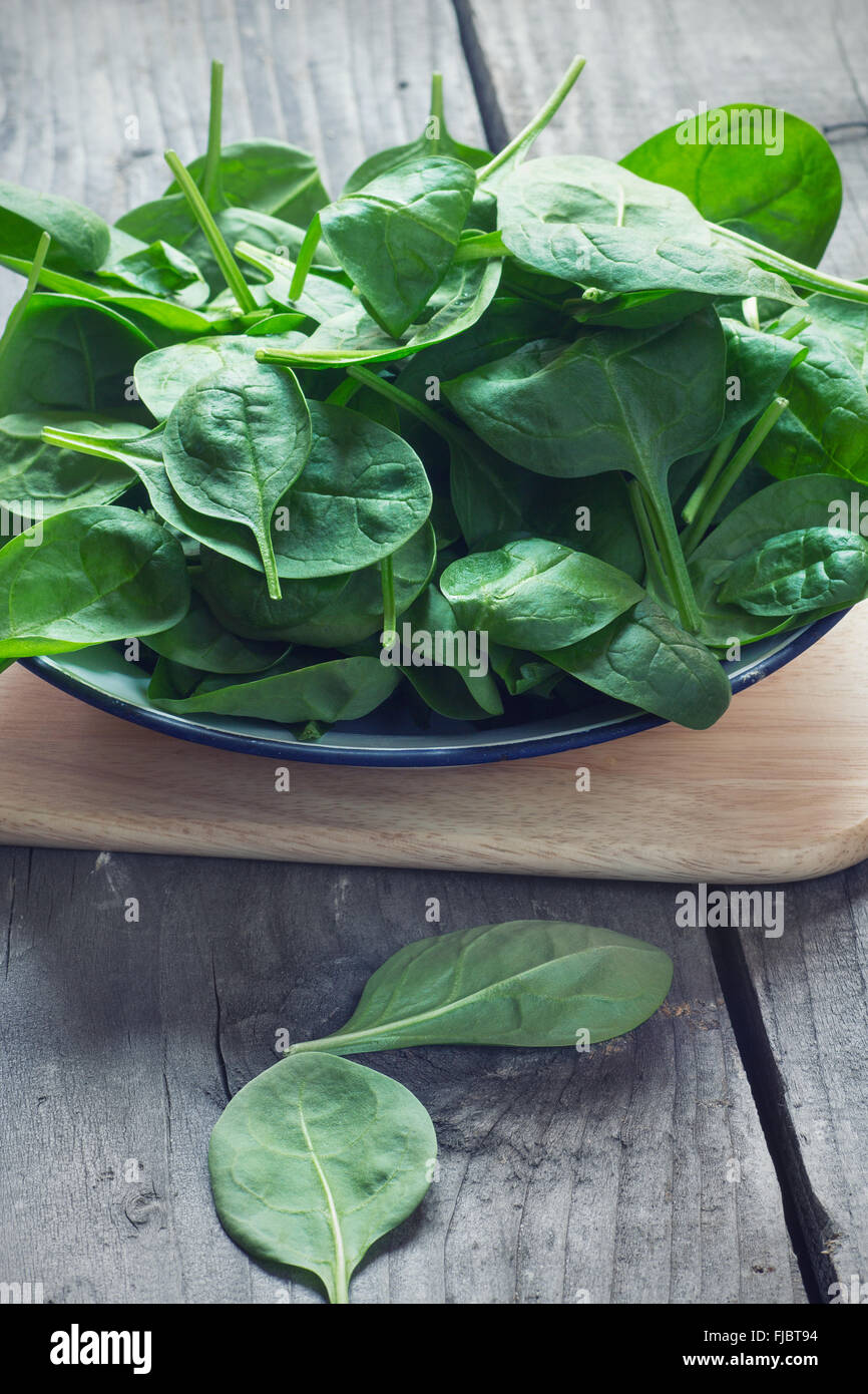 Baby spinach growing hi-res stock photography and images - Alamy