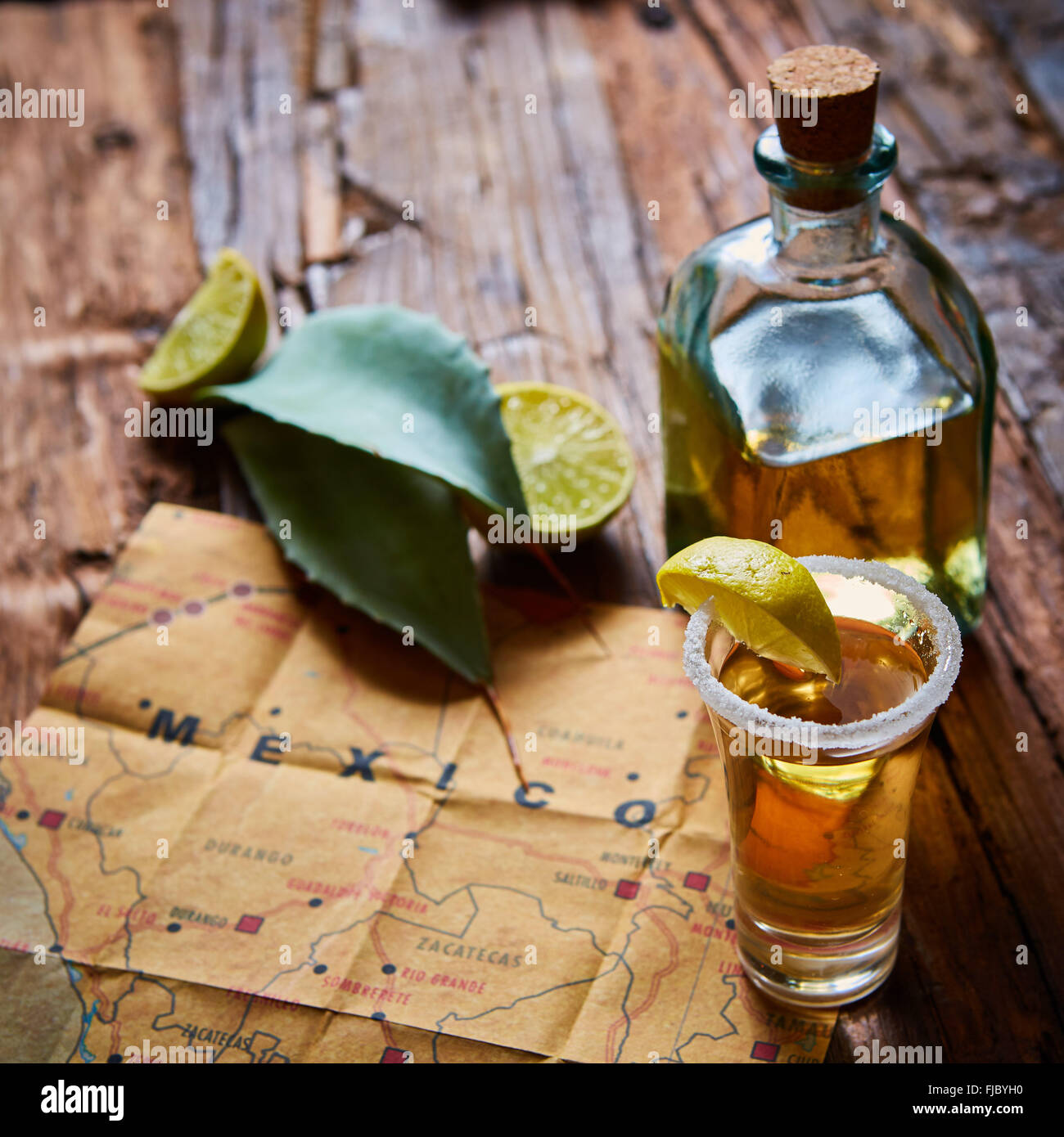 Gold tequila sea salt hi-res stock photography and images - Alamy