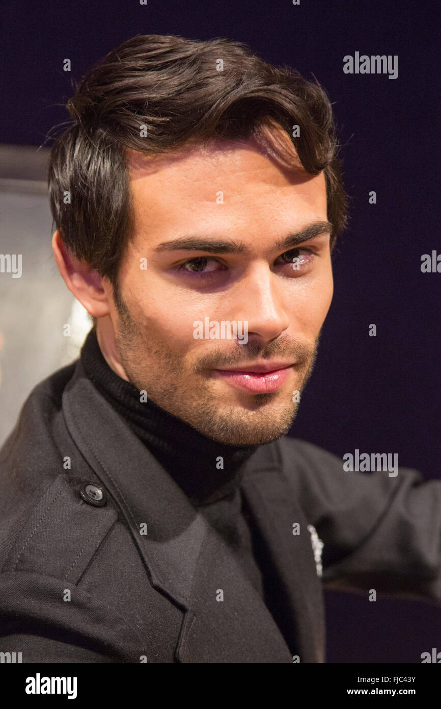 Mark francis made in chelsea hi-res stock photography and images - Alamy