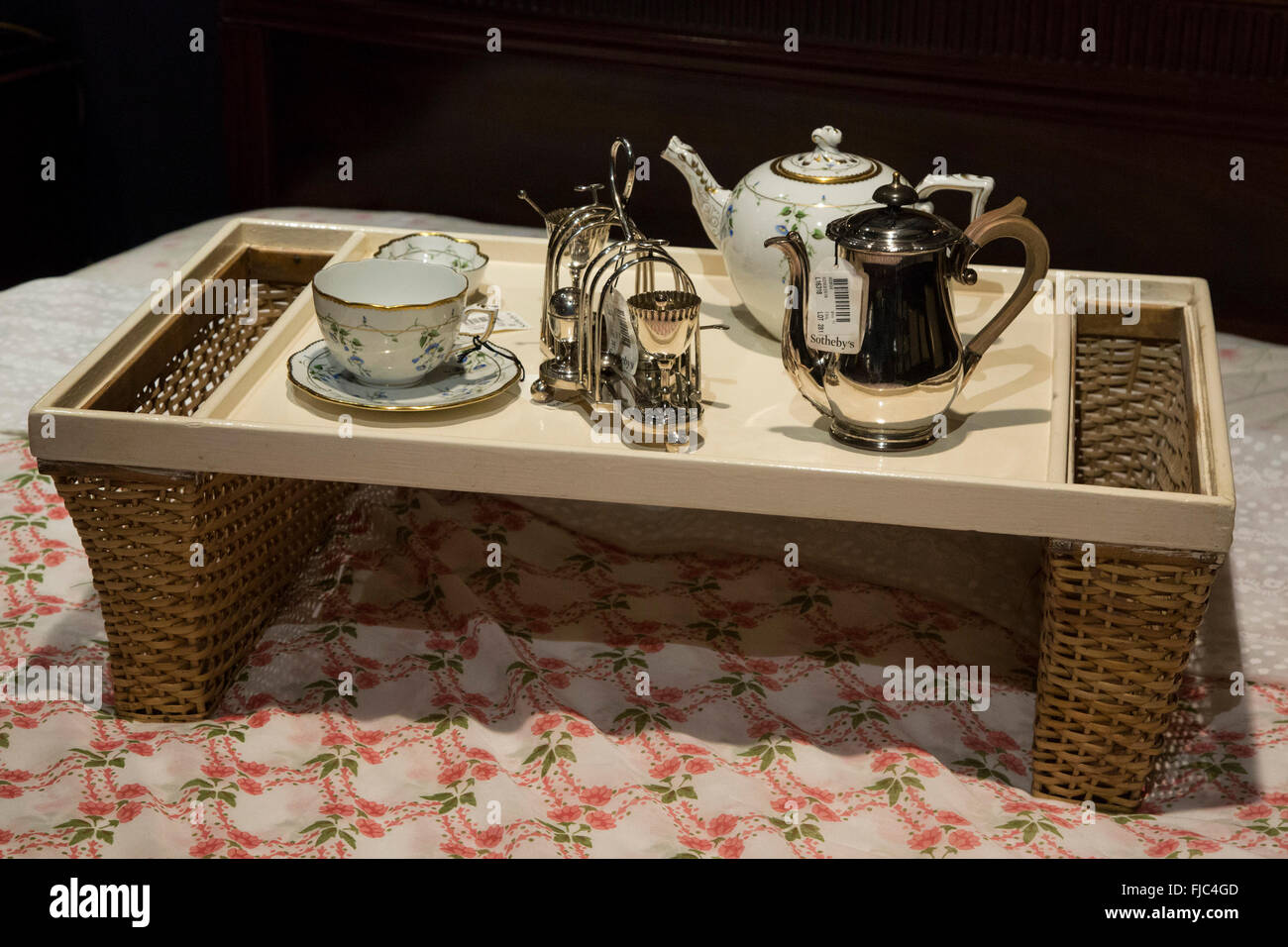 Deborah mitford hi-res stock photography and images - Alamy