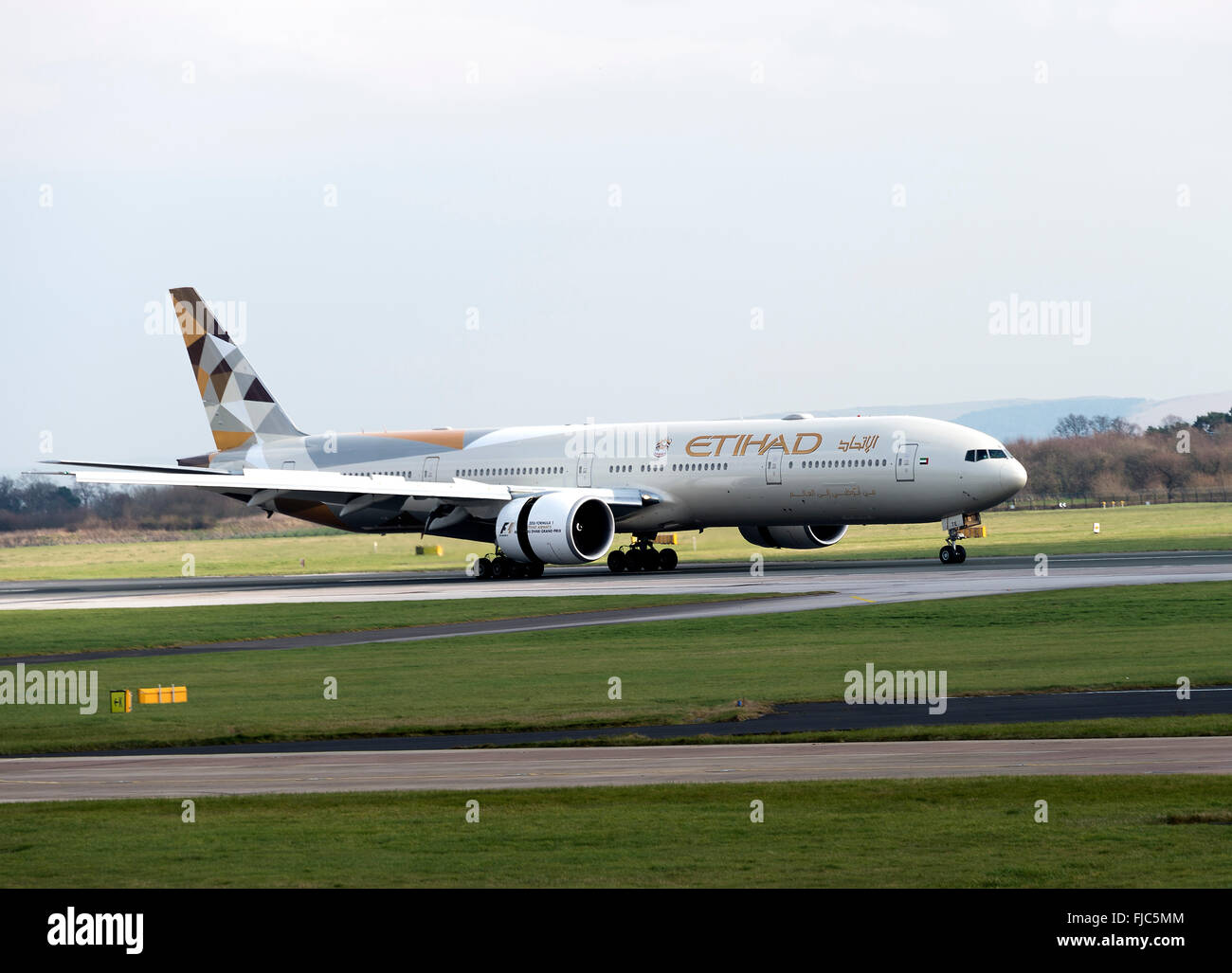 Etihad boeing 777 hi-res stock photography and images - Alamy