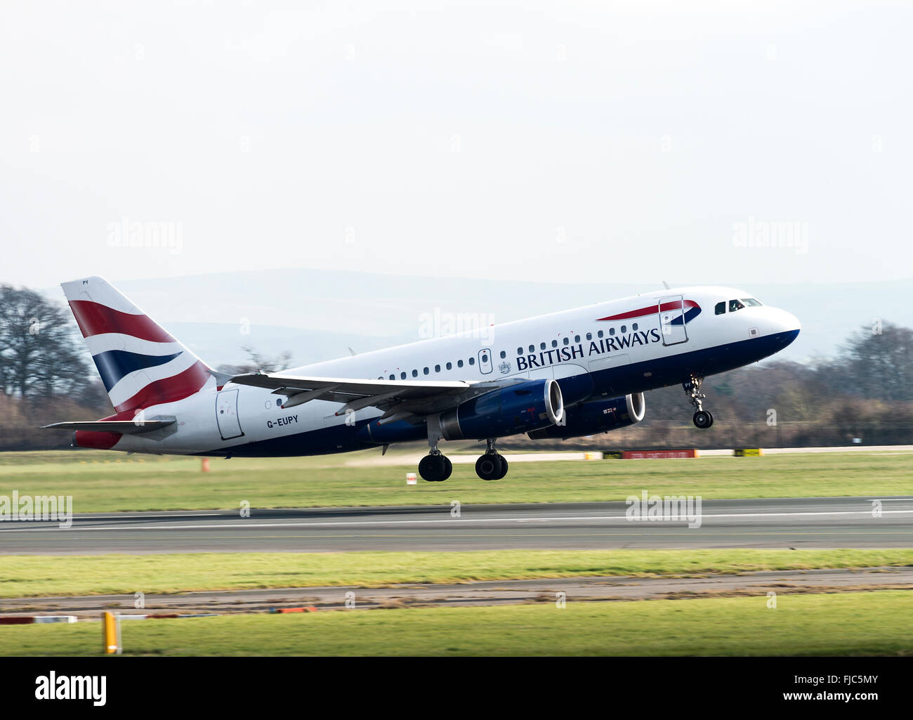 British airways airbus a319 100 hi-res stock photography and images - Alamy