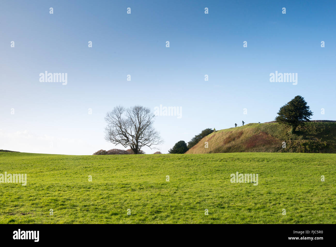 Old sarum castle hi-res stock photography and images - Alamy