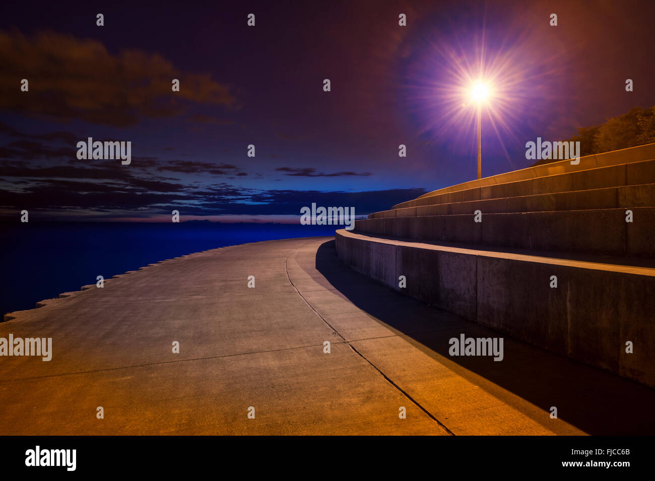 Pier & Light At Sunset, Chicago, USA Stock Photo - Alamy