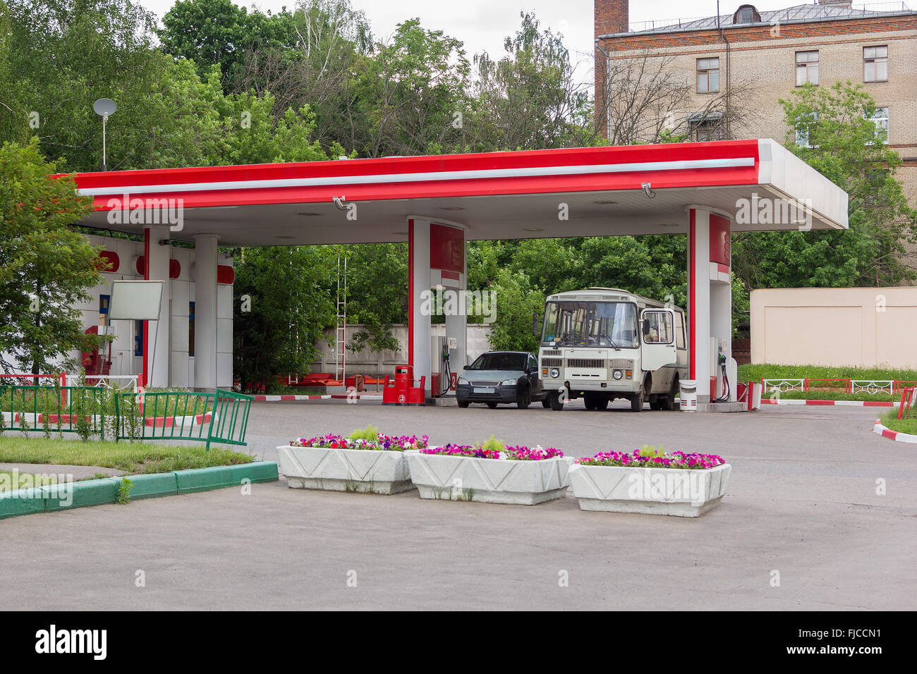 Gas filling bus hi-res stock photography and images - Alamy