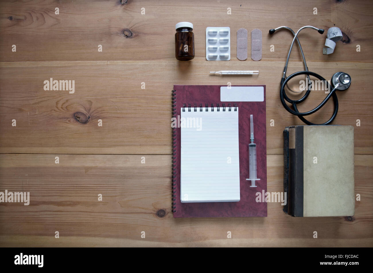 Books laid out on table hi-res stock photography and images - Alamy