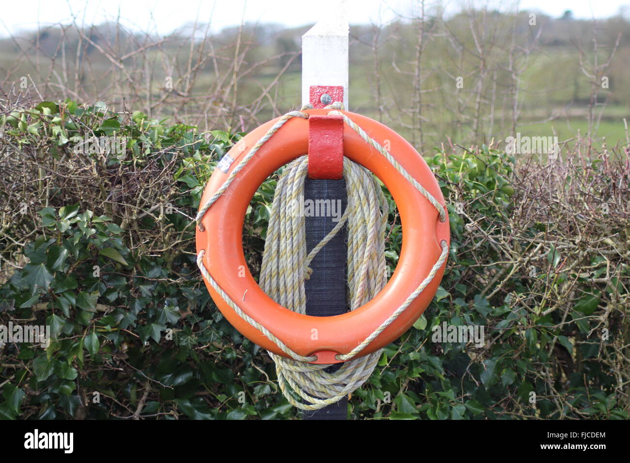 Lifebuoy and rope hi-res stock photography and images - Alamy
