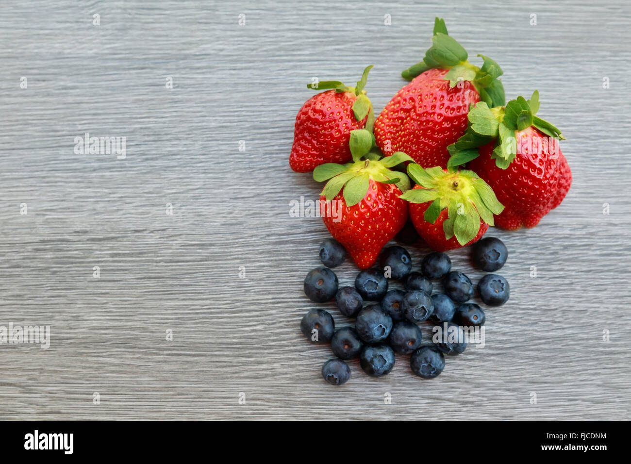 table berry healthy blueberry fruit background fresh Stock Photo - Alamy
