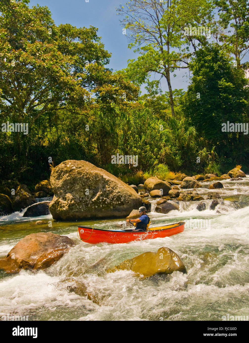 Whitewater canoeing hi-res stock photography and images - Alamy