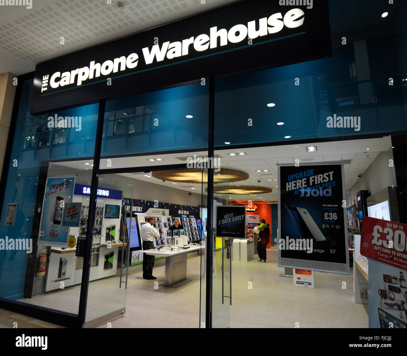 Phone contracts hi-res stock photography and images - Alamy