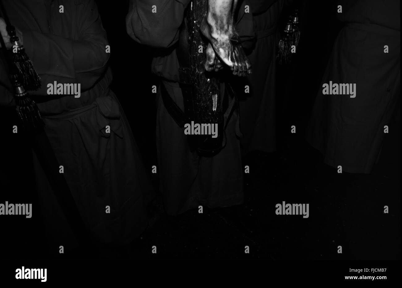 Procession of the dance of death, Holy Week, Dance of Death, Dansa de ...