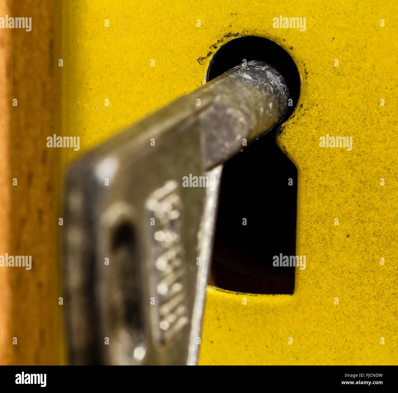 Old rusty key hi-res stock photography and images - Alamy