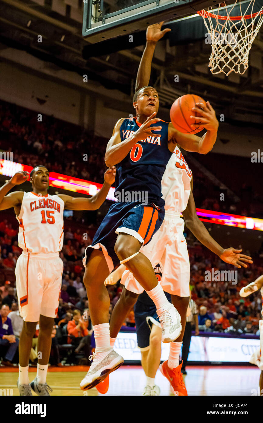 Virginia Cavaliers guard Devon Hall (0) during the NCAA basketball game ...