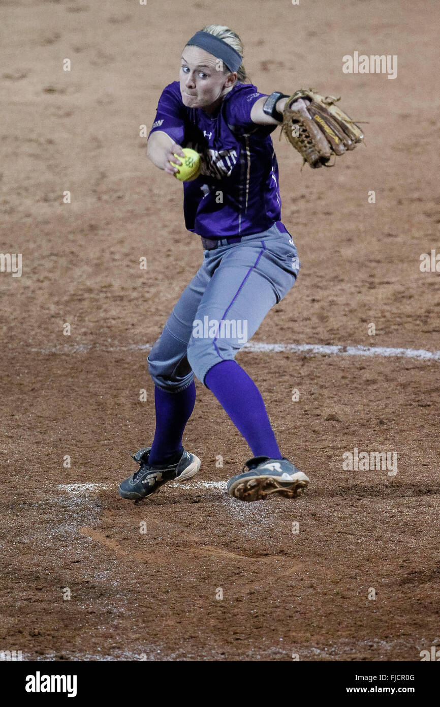Columbia, SC, USA. 1st Mar, 2016. Taylor Sigmon (15) of the Western ...