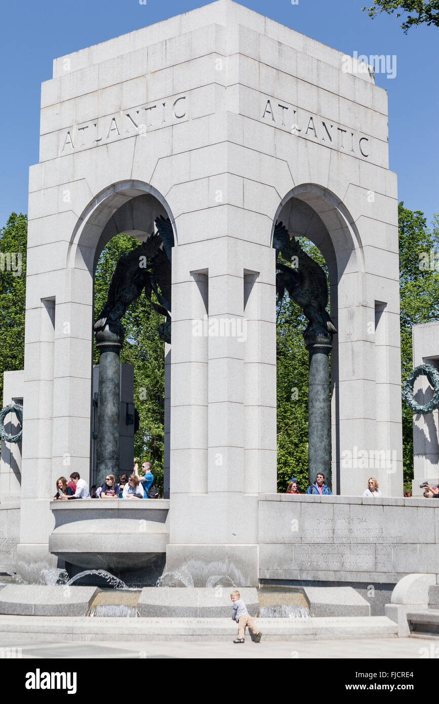World War II memorial in Washington DC Stock Photo - Alamy