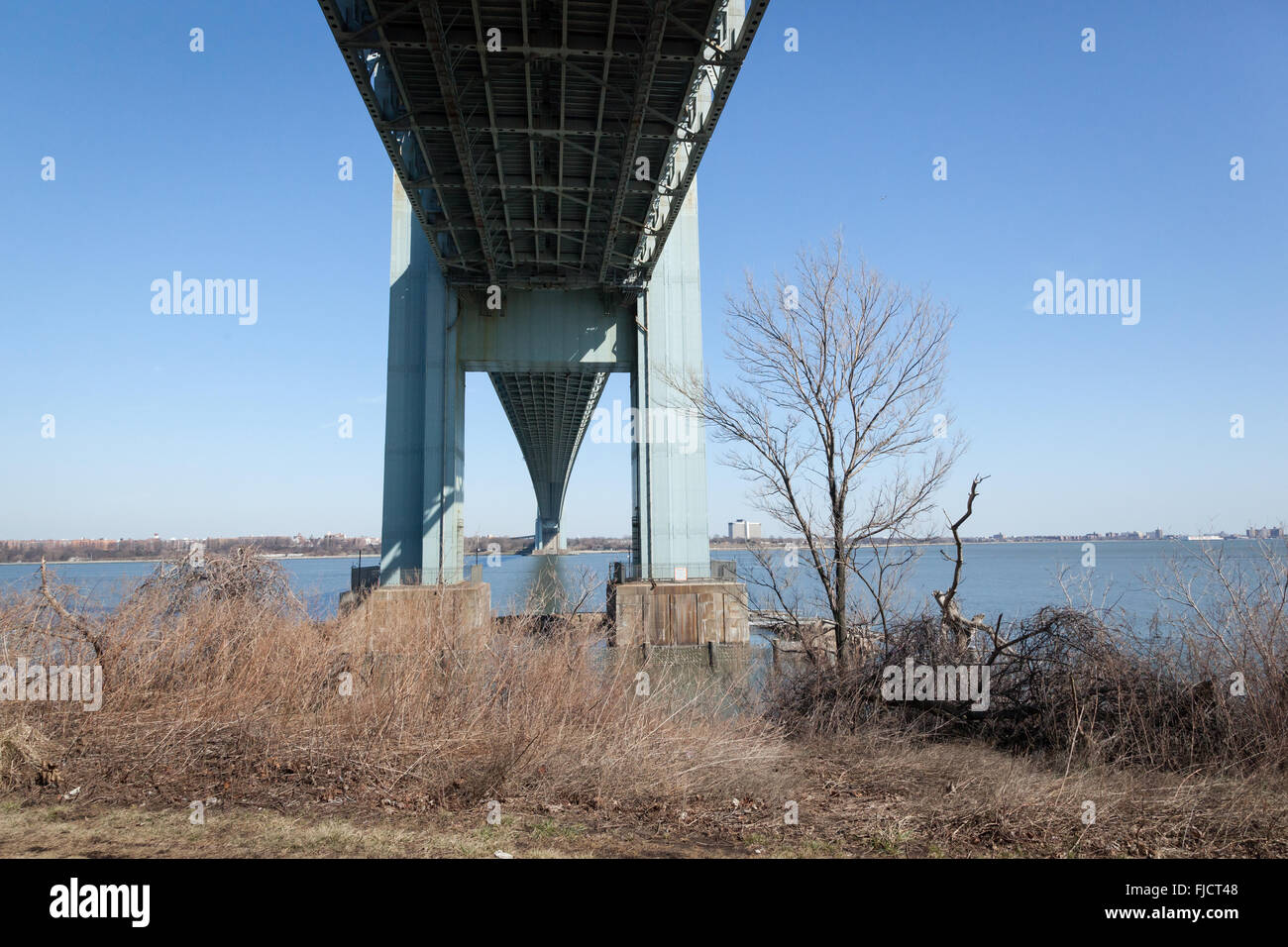 The underside of the famous Verrazano-Narrows Bridge viewed from Fort ...
