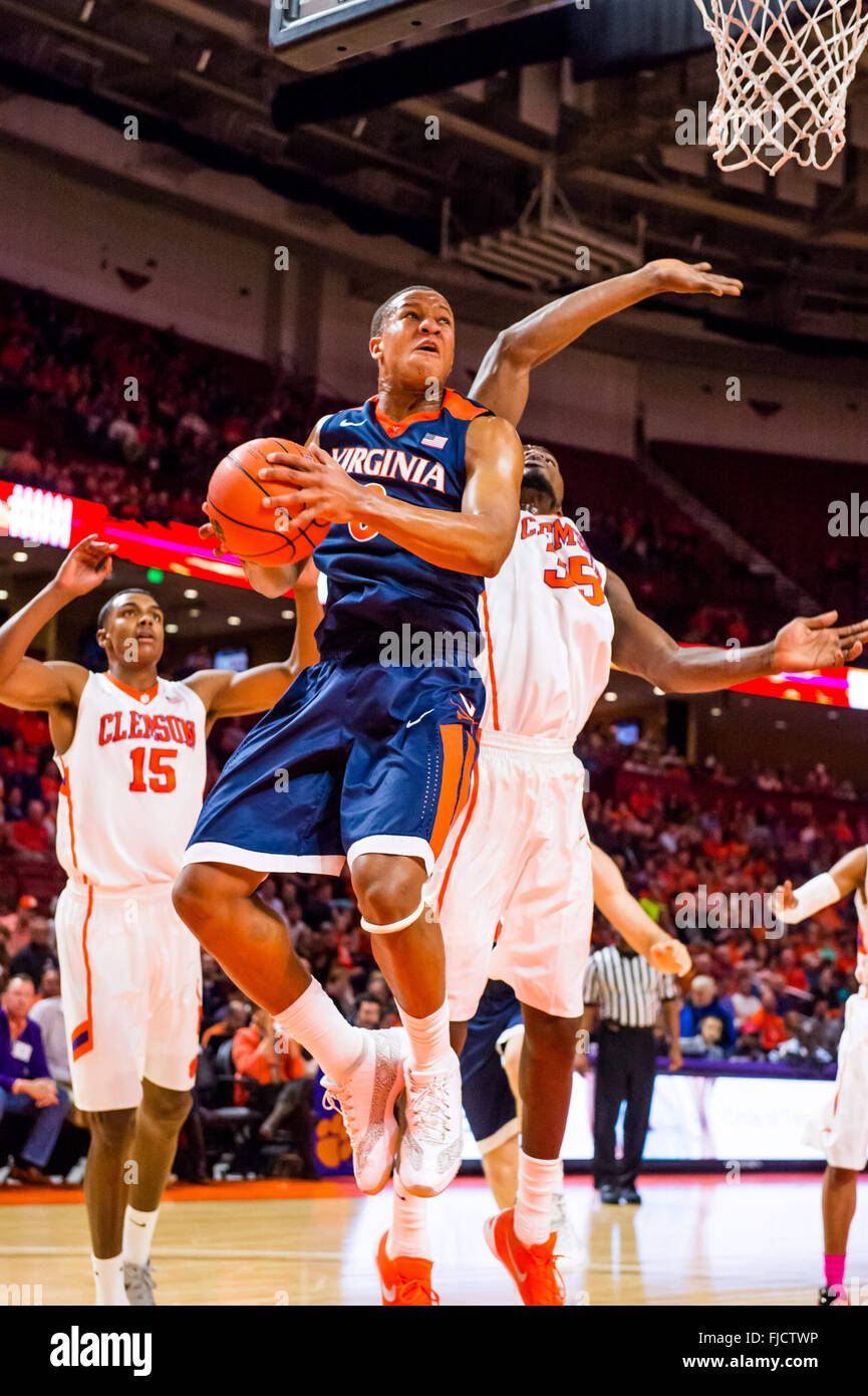 Virginia Cavaliers guard Devon Hall (0) during the NCAA basketball game ...
