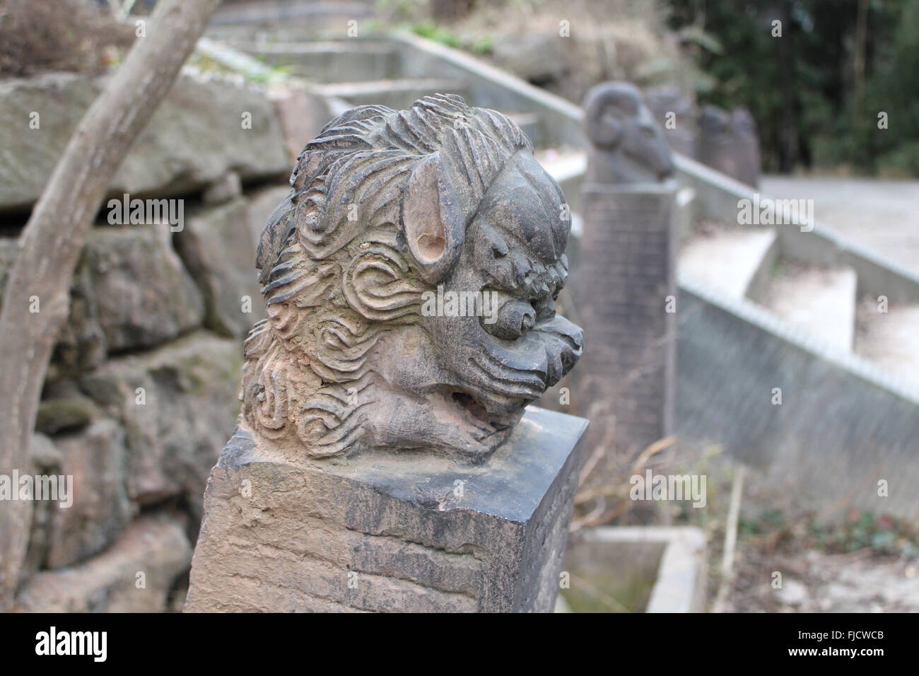 lion head sculpture Stock Photo - Alamy