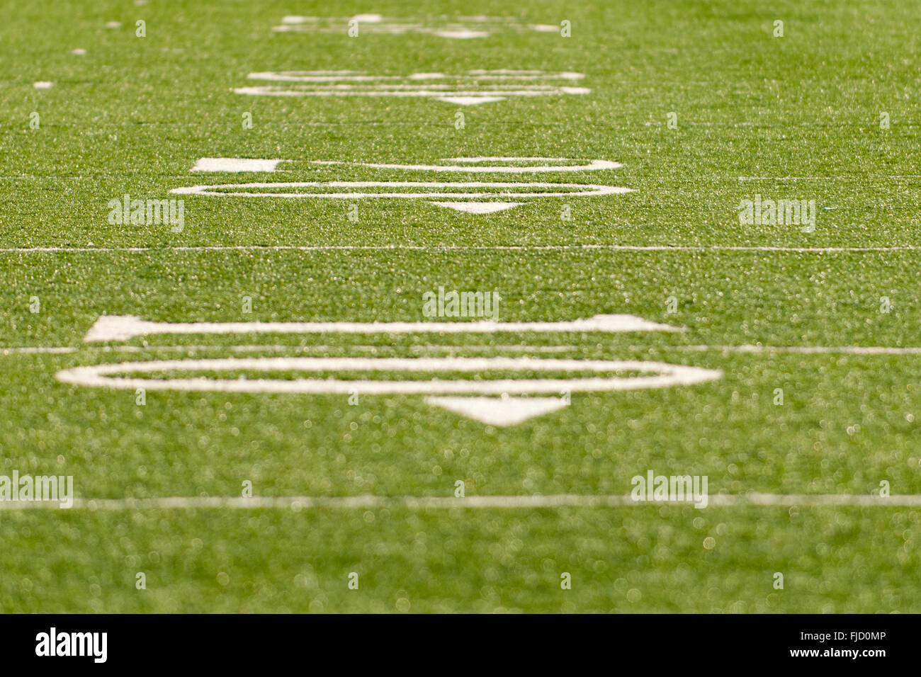 20 Yard Line Stock Photo - Alamy