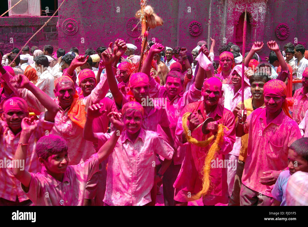 Hindu devotee temple hi-res stock photography and images - Alamy