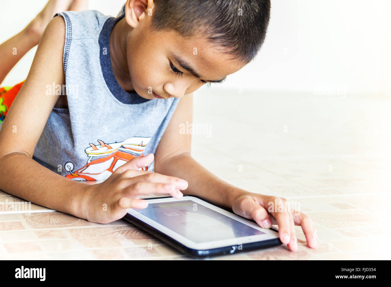 Child learning thai hi-res stock photography and images - Alamy