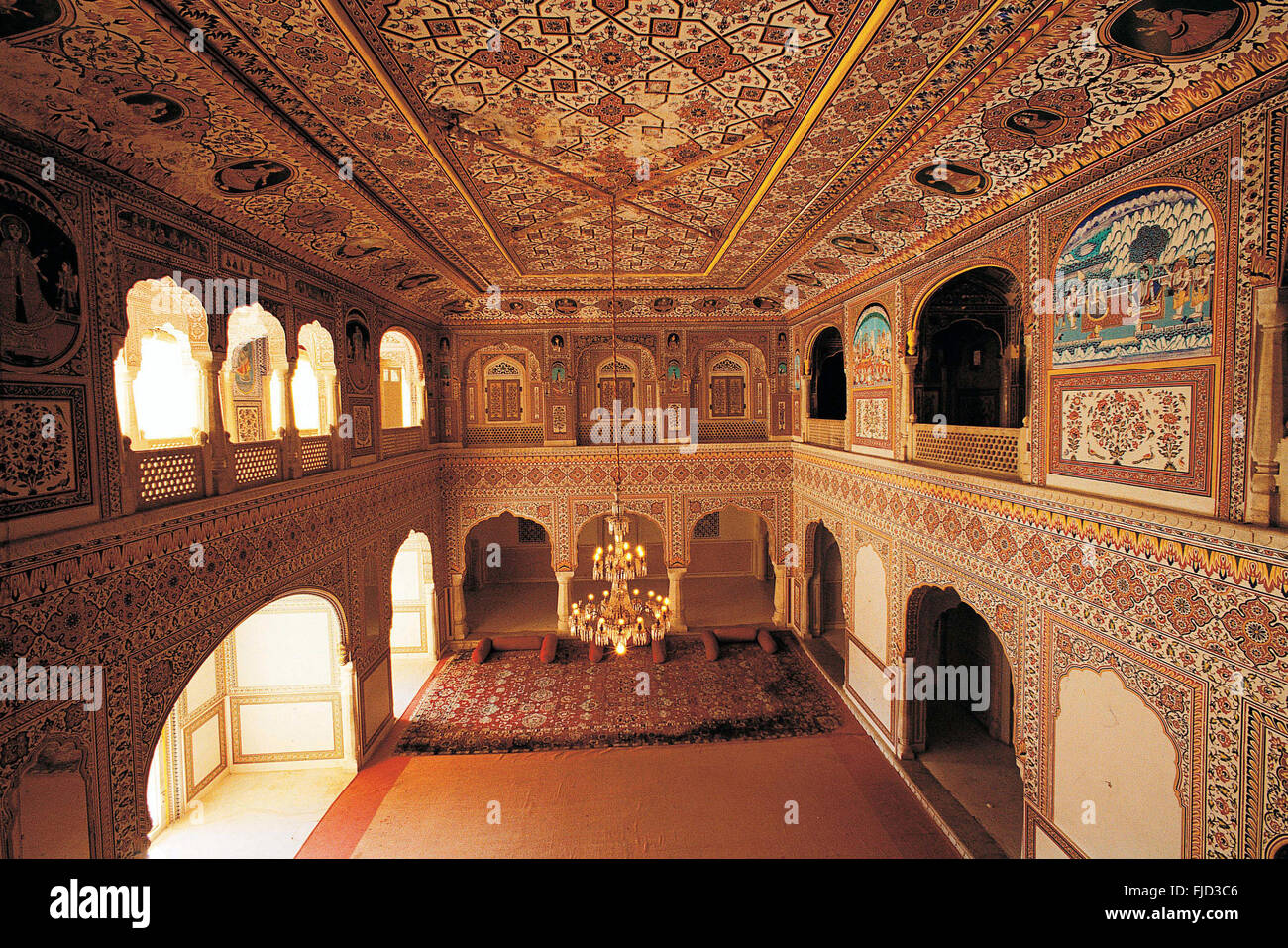 Indian palace ceilings hi-res stock photography and images - Alamy