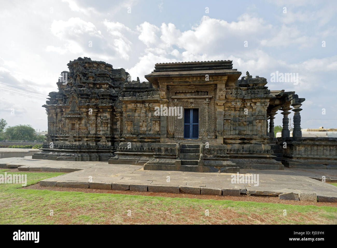 Kashi vishwanath temple hi-res stock photography and images - Alamy