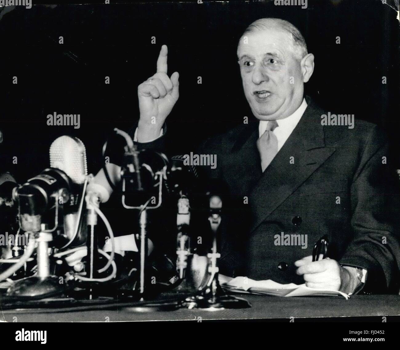 Charles de gaulle speech hi-res stock photography and images - Alamy