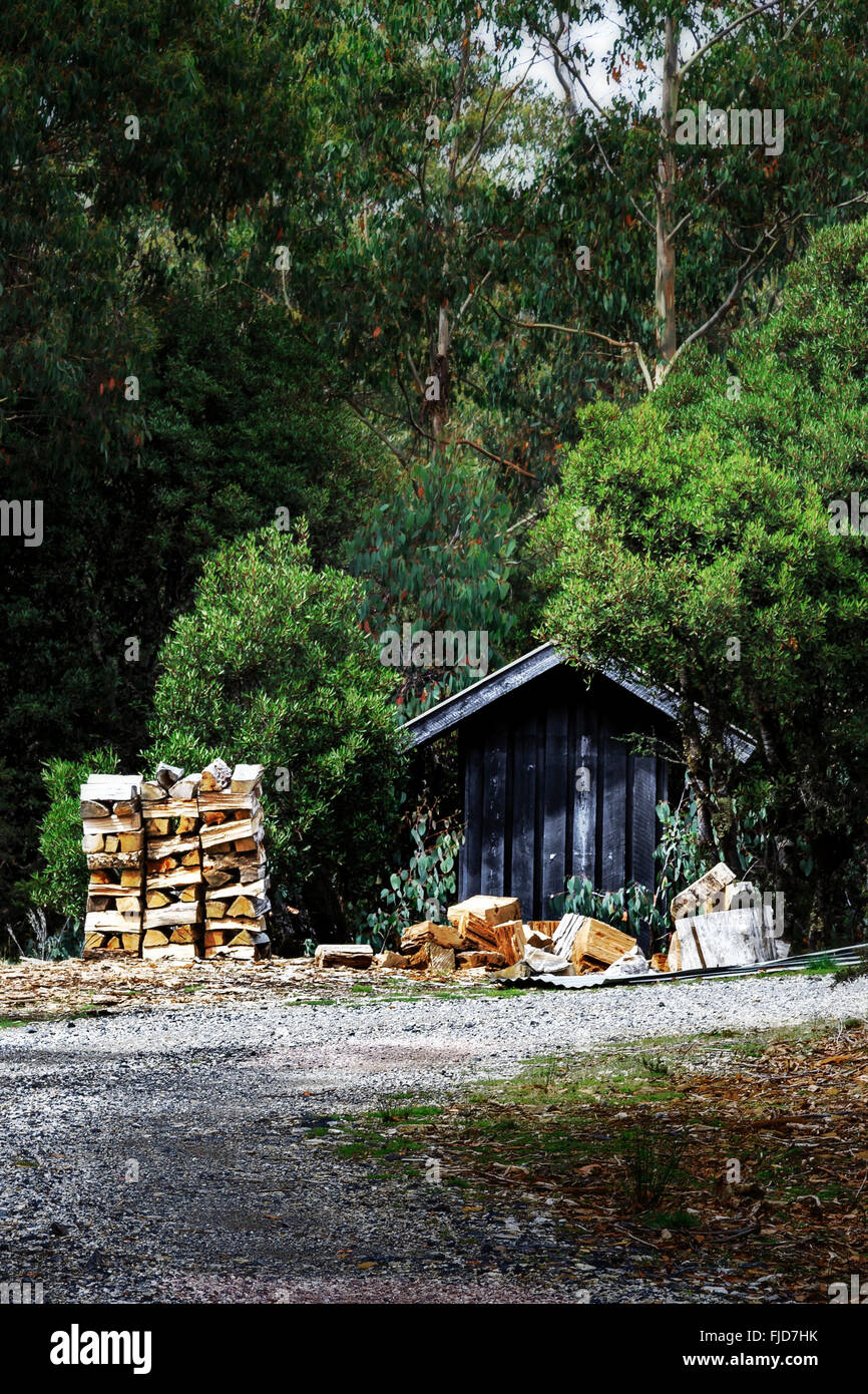 Timber shed hi-res stock photography and images - Alamy