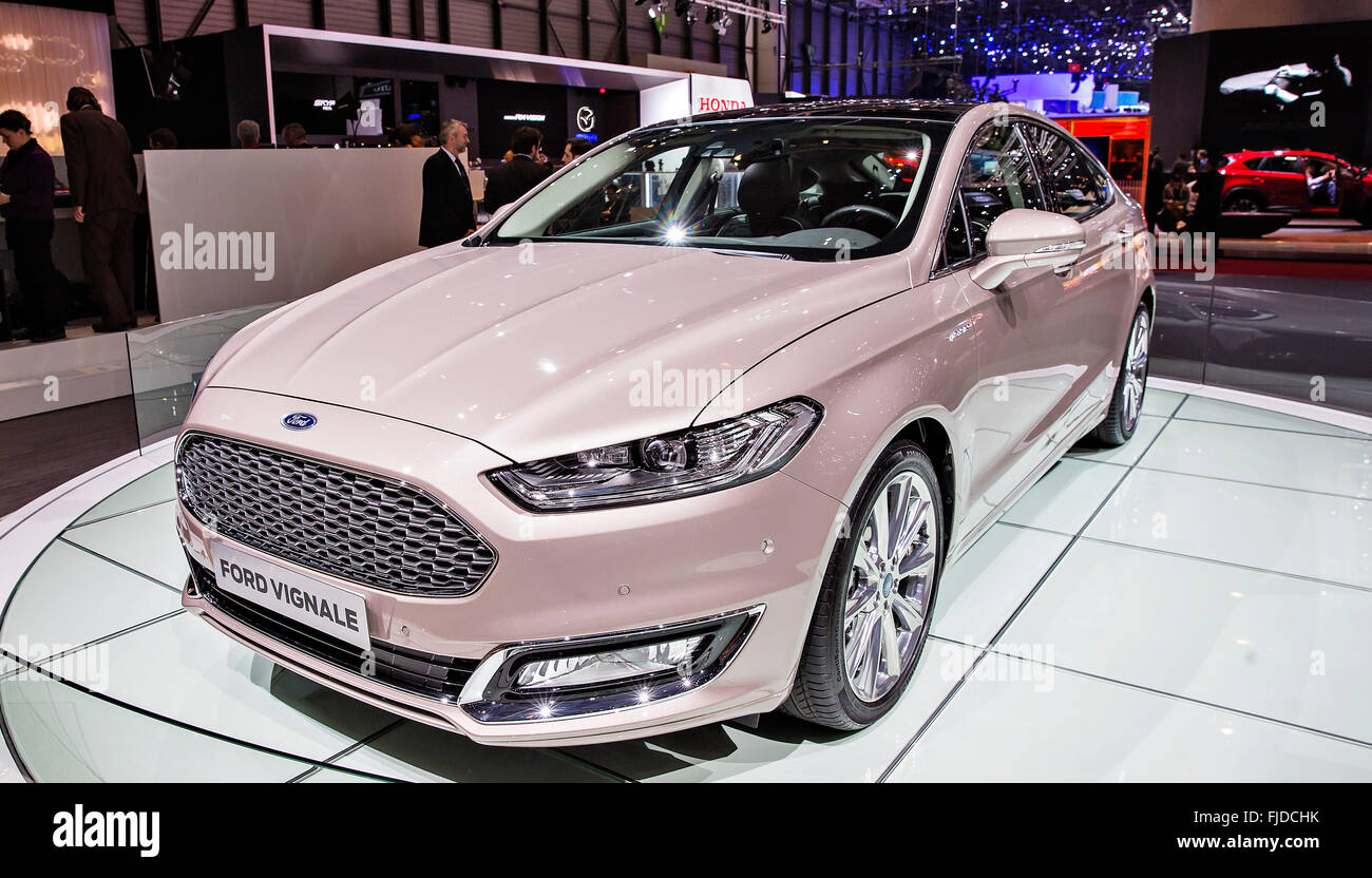 Ford vignale hi-res stock photography and images - Alamy