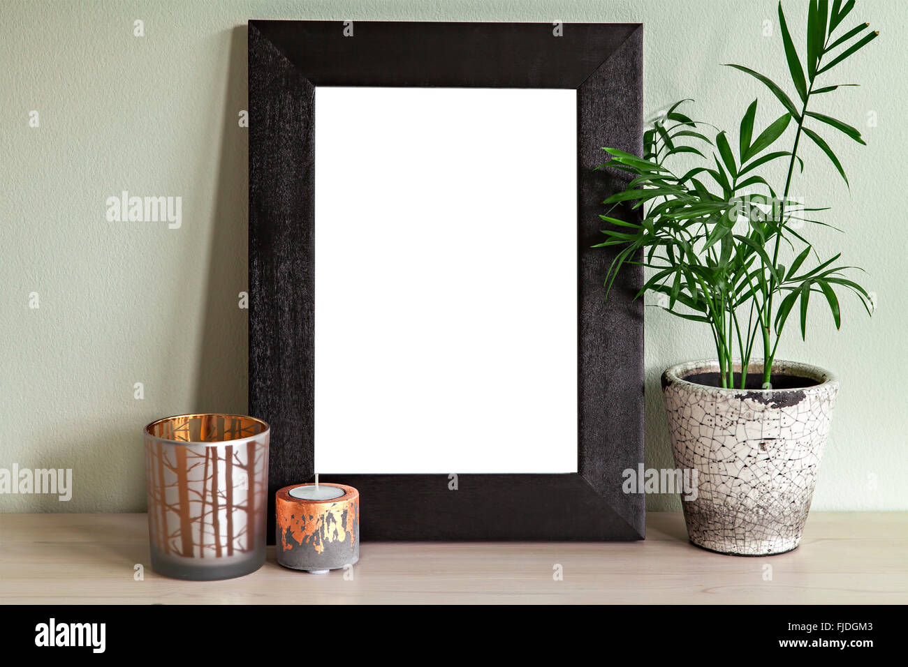 Gold photo frame candle hi-res stock photography and images - Alamy