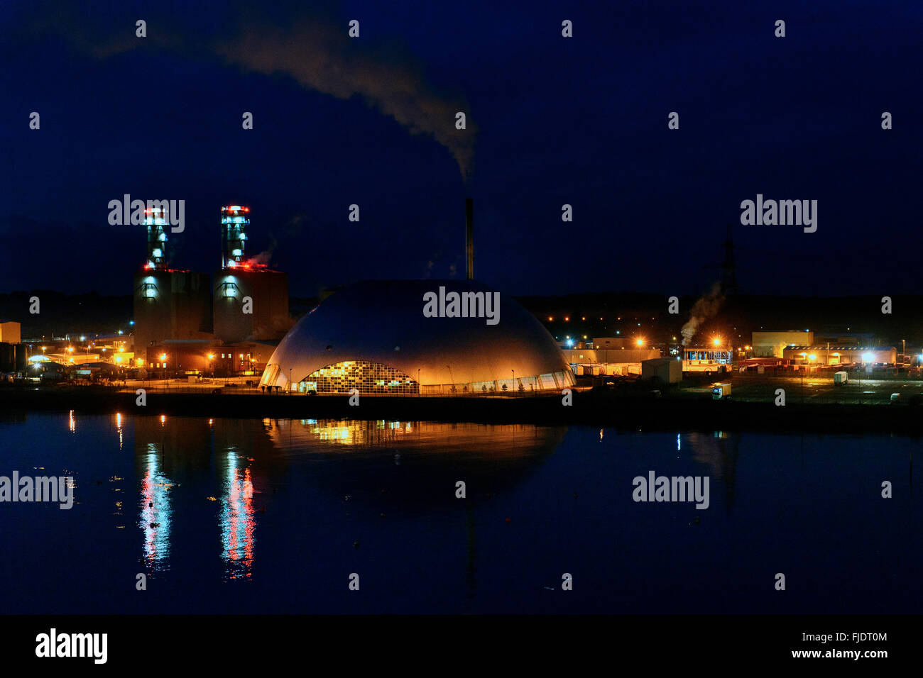 Southampton docks at night with reflections on Southampton Water Stock ...