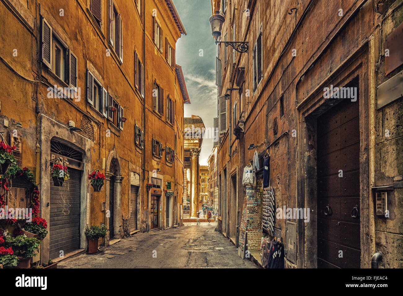 walking the ancient streets and alleys of Rome, Italy Stock Photo - Alamy