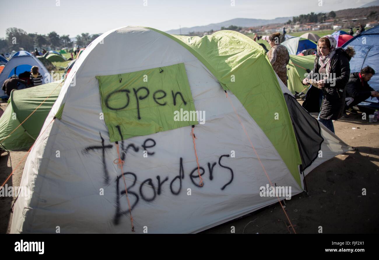 Tent camp borders hi-res stock photography and images - Alamy