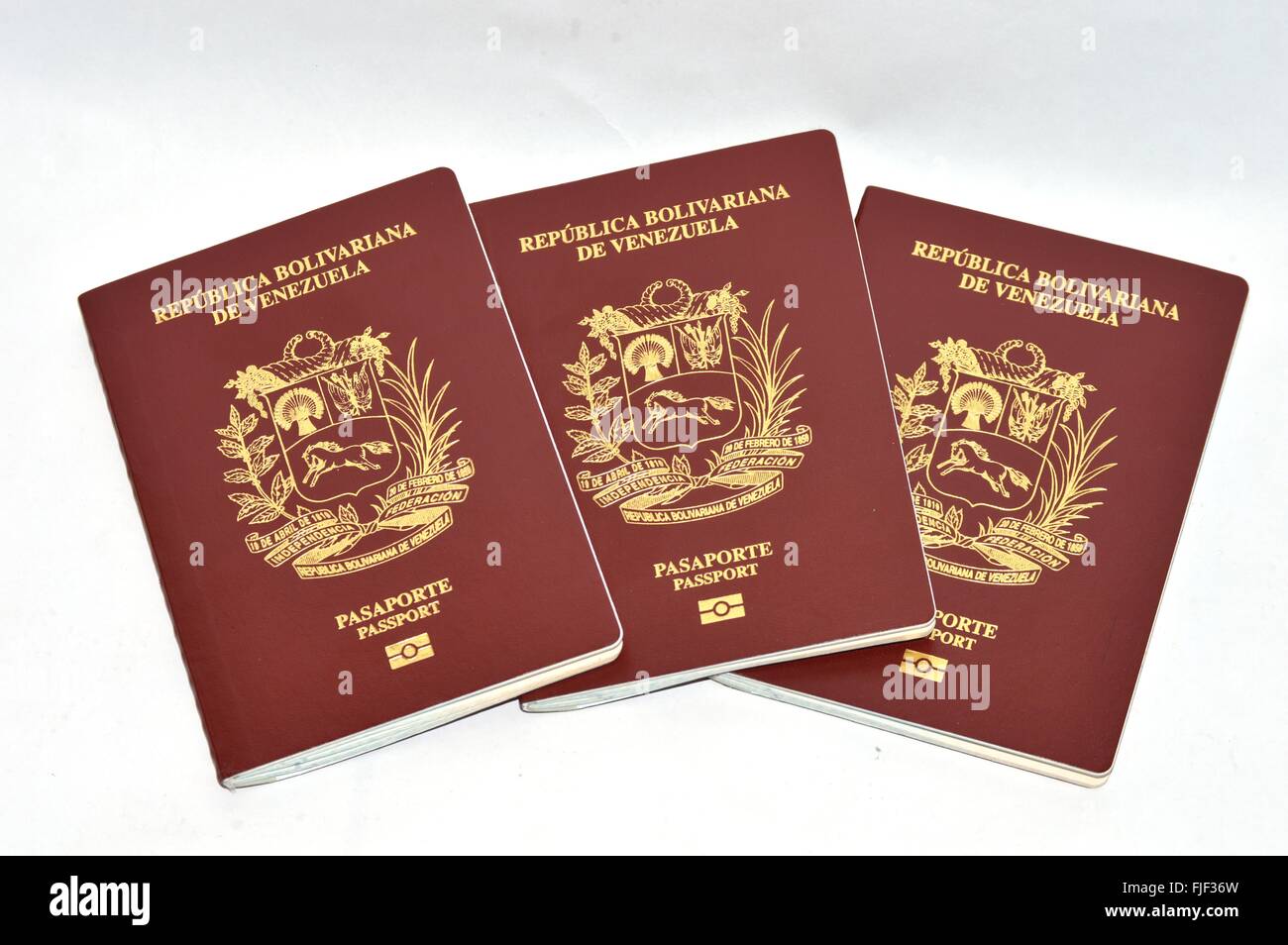 Venezuelan identification documents hi-res stock photography and images ...