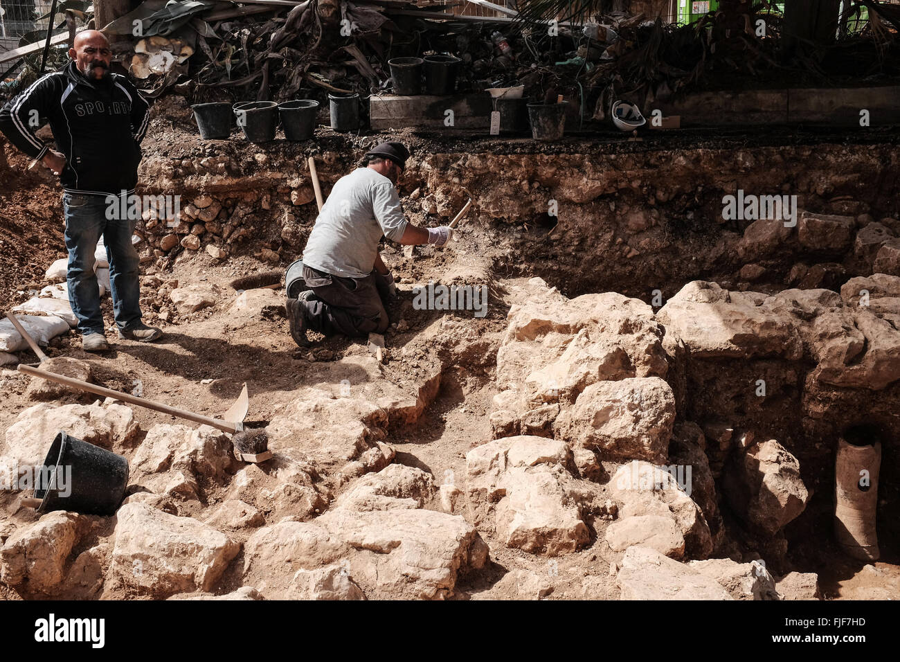 Roman construction workers hi-res stock photography and images - Alamy