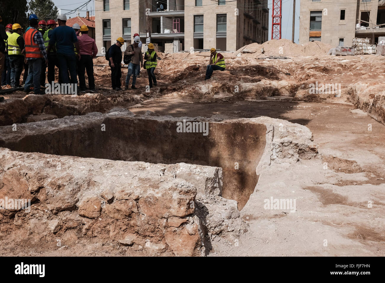 Roman screw press hi-res stock photography and images - Alamy