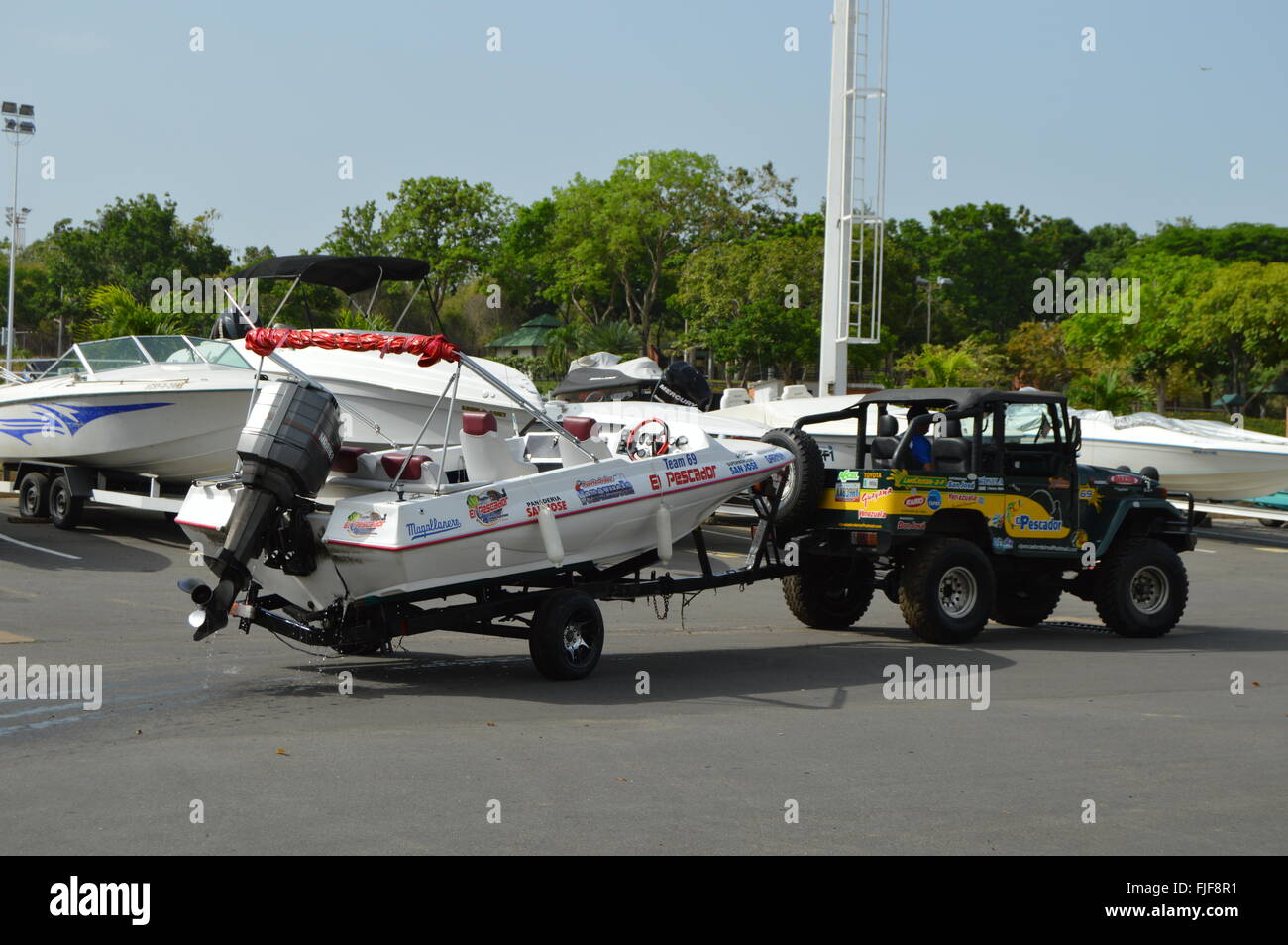 Vehicle towing boat hi-res stock photography and images - Alamy