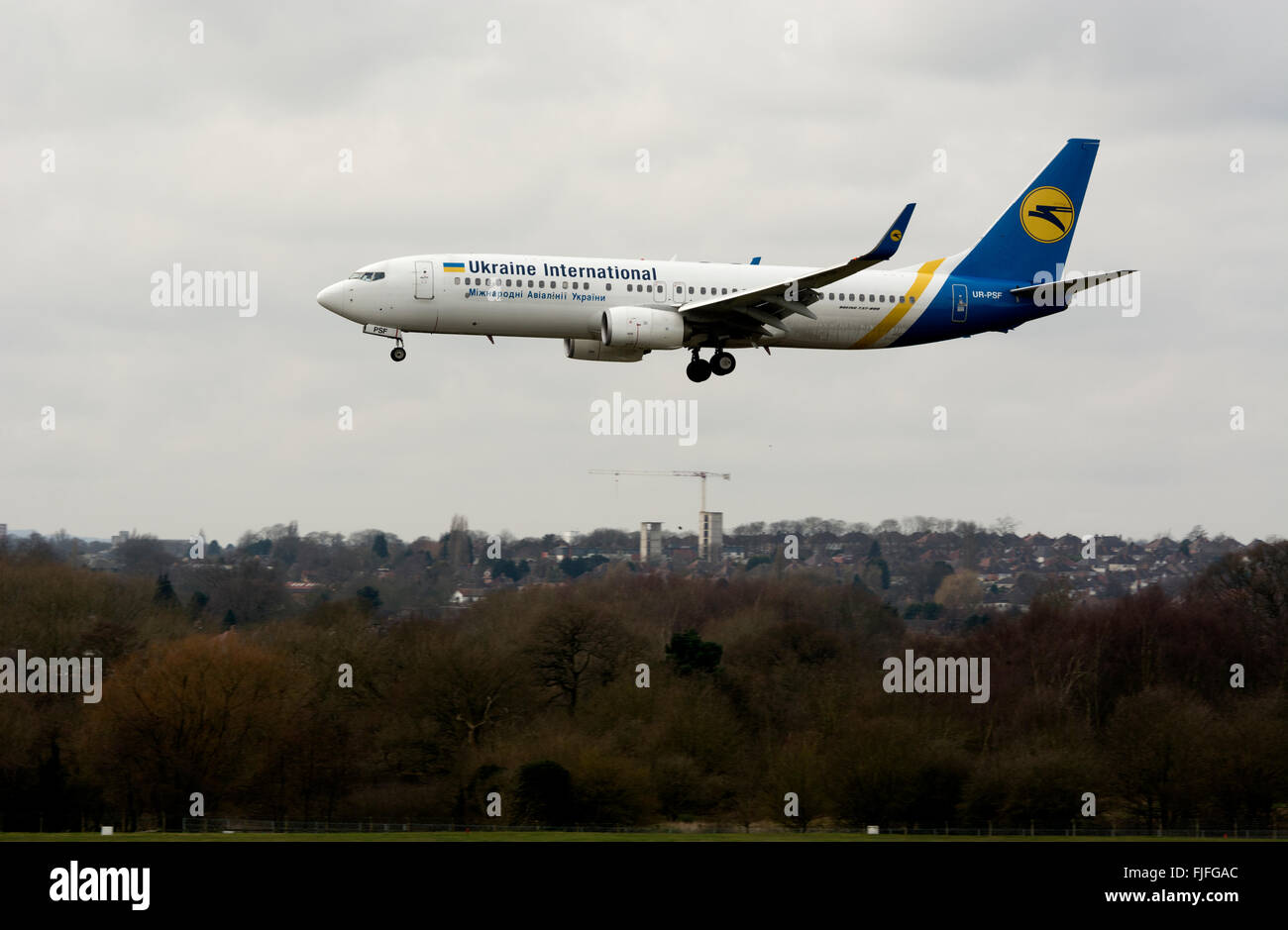 Side view 737 hi-res stock photography and images - Alamy