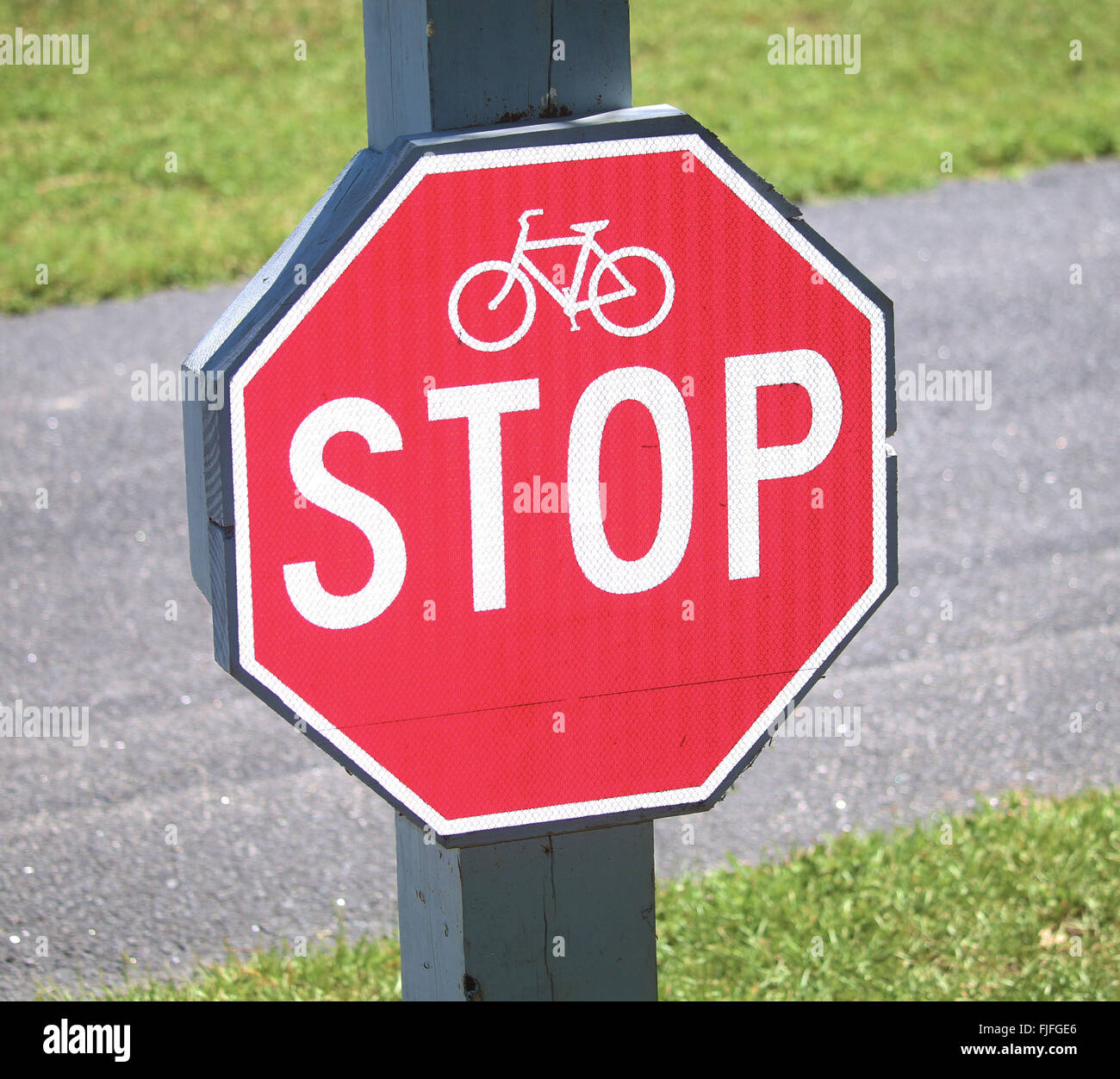 Octagon symbol hi-res stock photography and images - Alamy